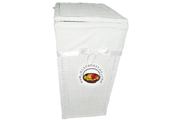 Fabrica de Canastas en Mimbre Bogota, Cali, Medellin en Colombia.